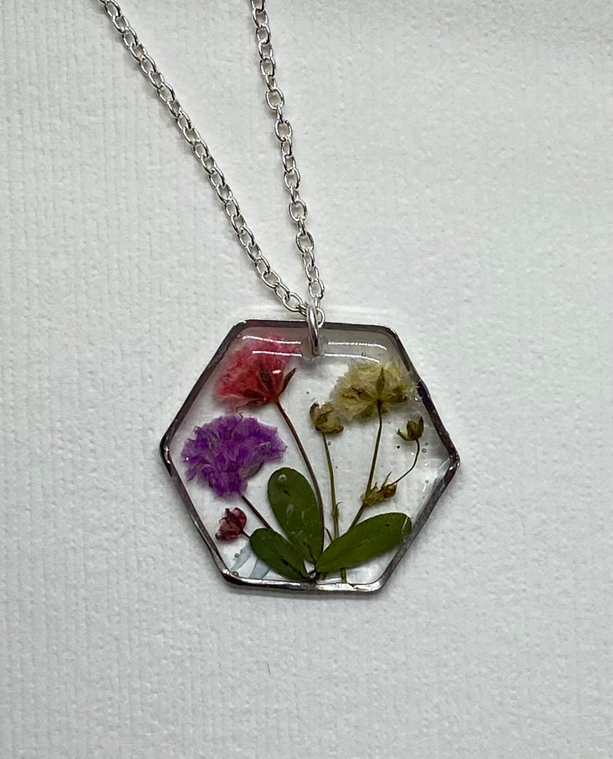Natalya Khabinsky Title: Three Flowers | Crossroads Art Center